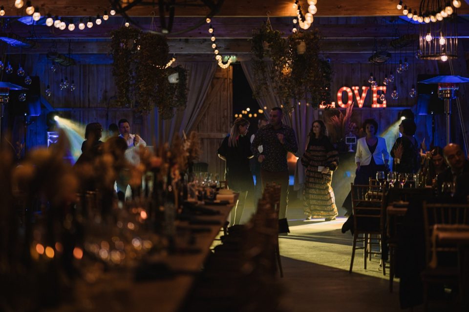 Jurnal Fotografic — Wedding | The Green Spot Wedding Barn | Mada & Dan